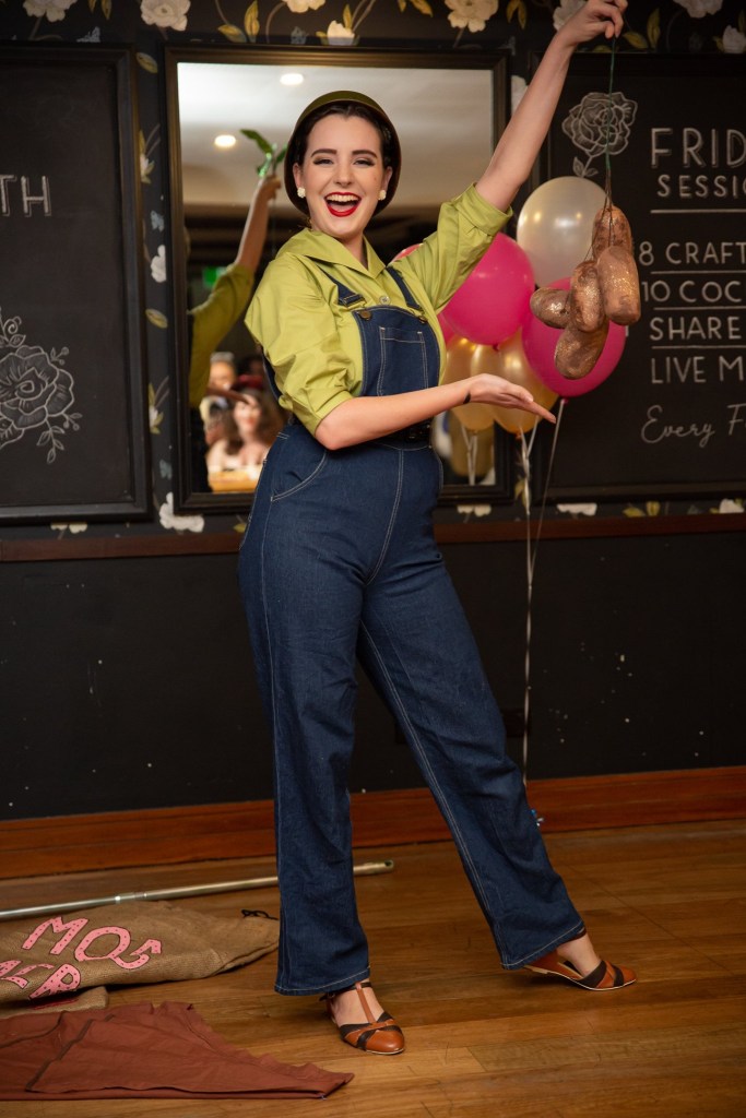 Pinup Pageant Guide: Posing on Stage – Miss MonMon