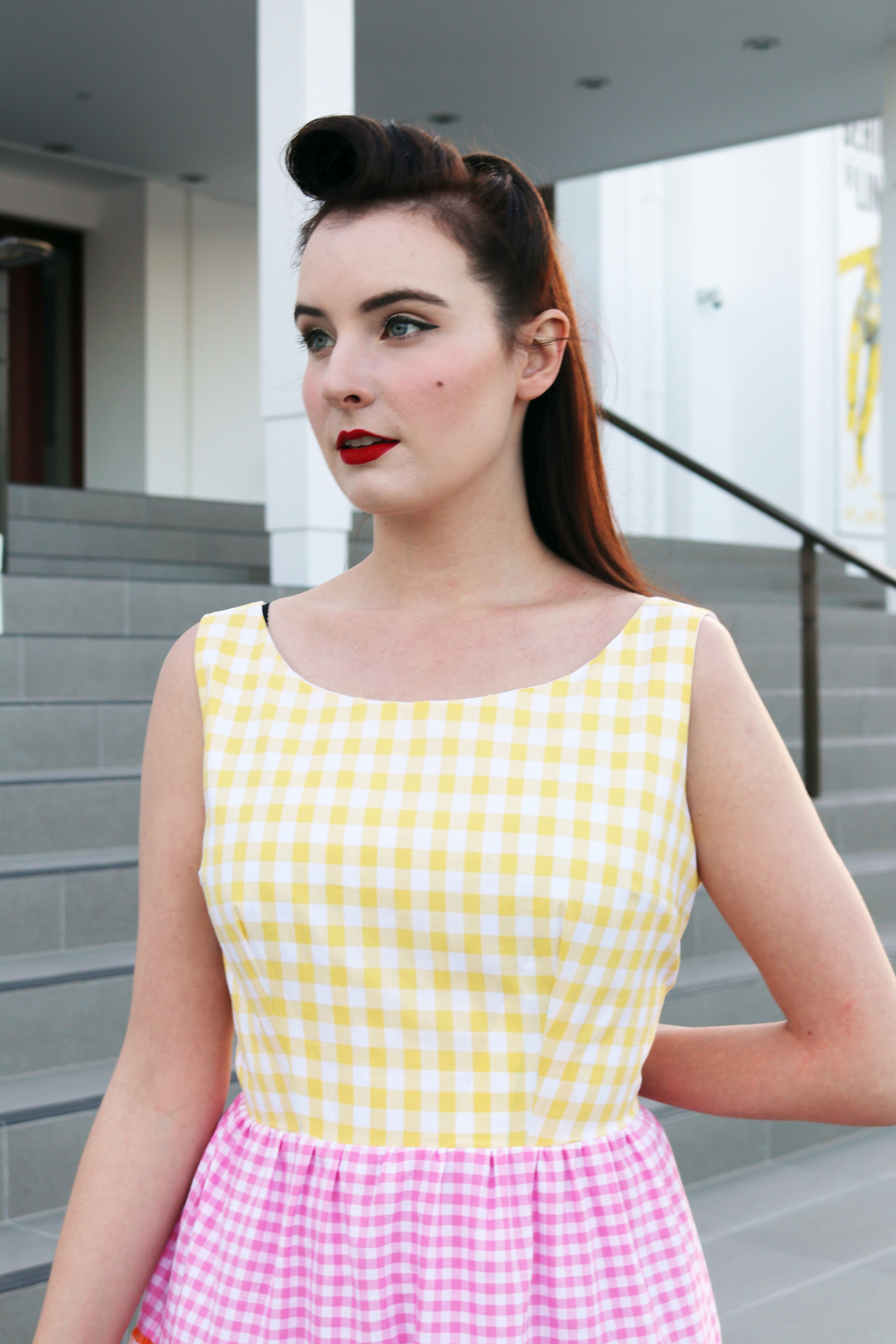 Sewing a Three Coloured Gingham Ruffle Dress – Miss MonMon